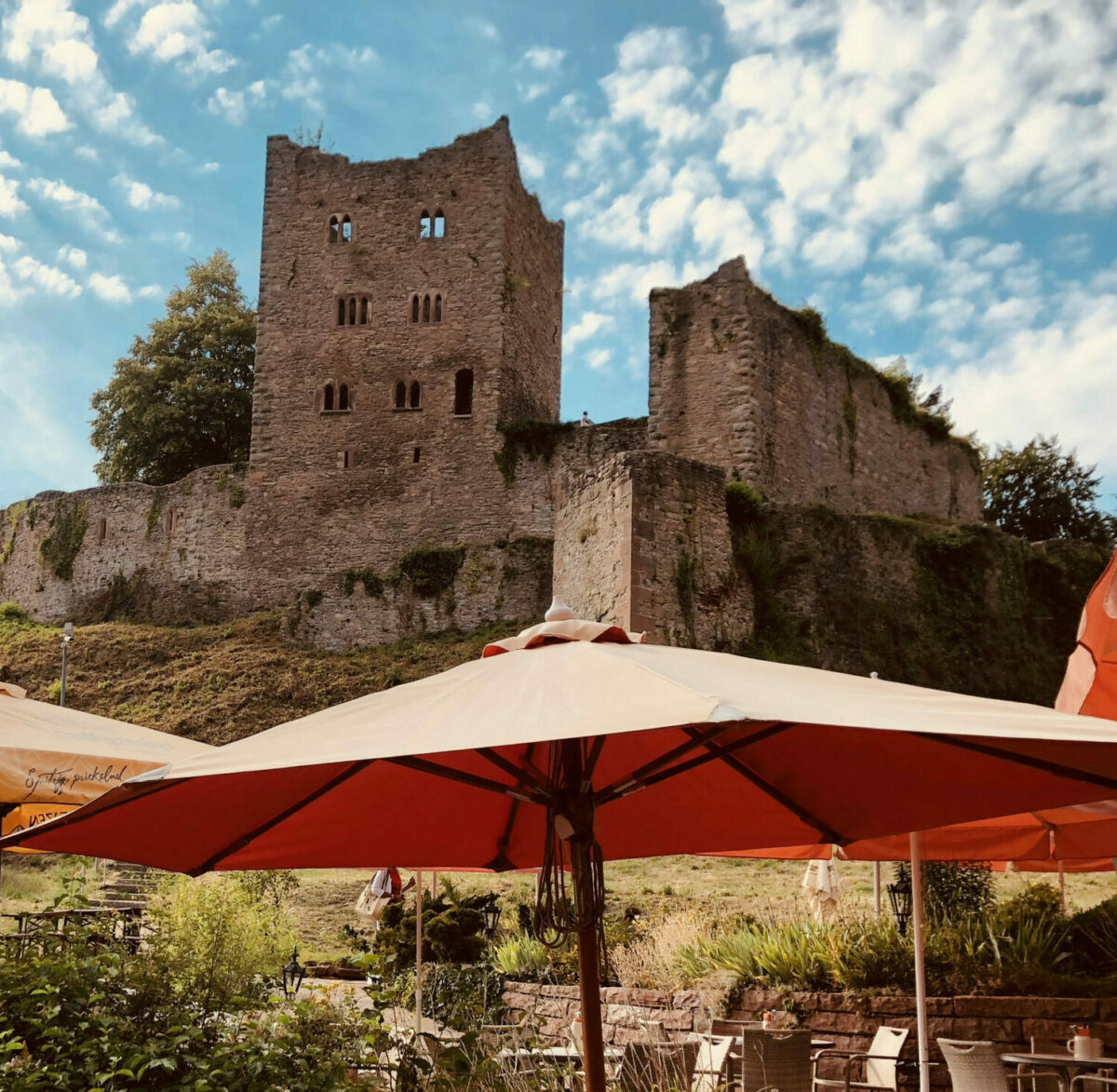 Burg Oberkirch – by Noarg